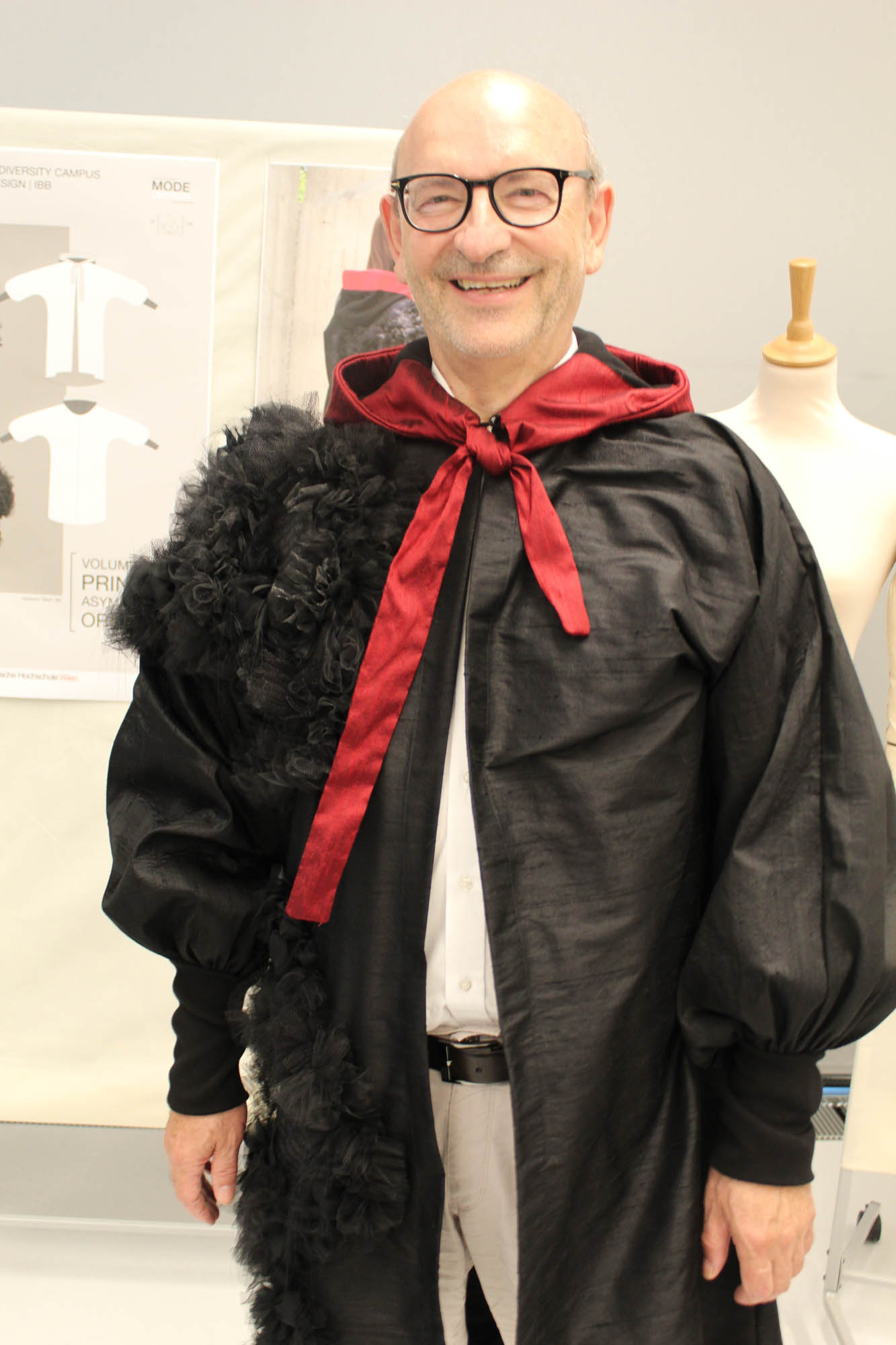 Abschlusspräsentation des Fachbereiches Mode und Design - Pädagogische ...