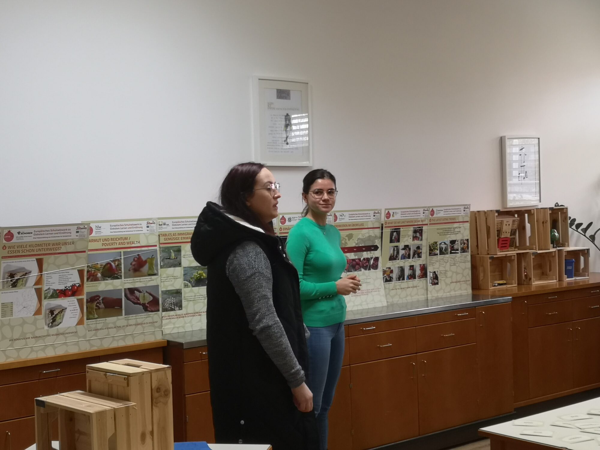 Mahlzeit! EAThink - Eat local & think global - Pädagogische Hochschule Wien